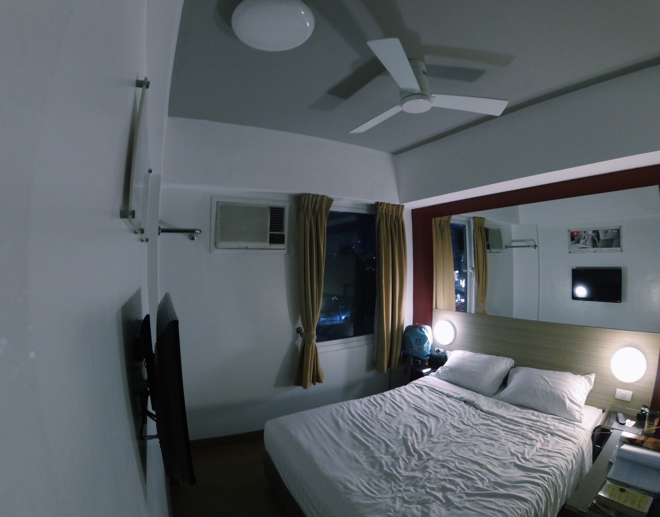 Review: Red Planet Hotel Cebu – Scribbling Neurons